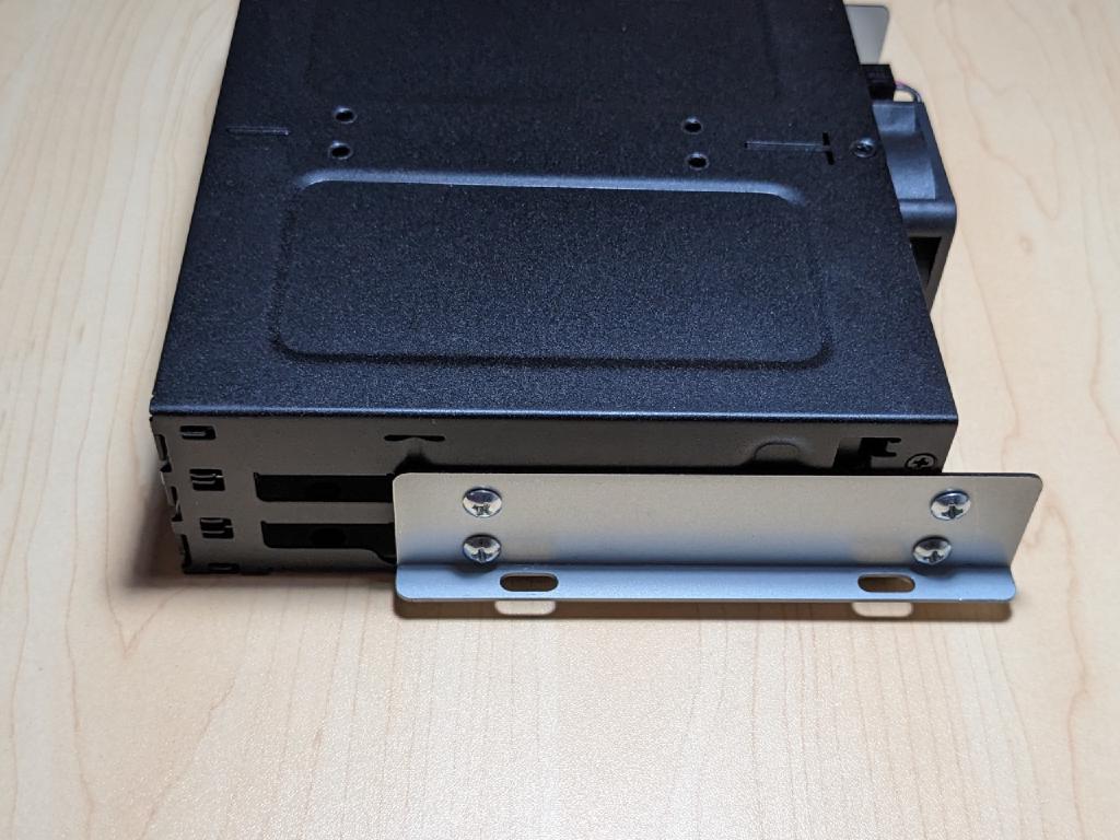 Building a 1U quiet NAS