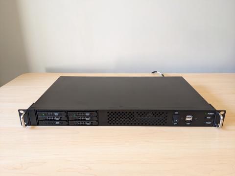 Building a 1U quiet NAS