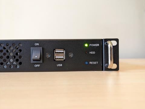 Building a 1U quiet NAS